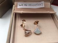 China DIVAS'DREAM earrings in 18 kt white gold with mother of pearl and diamonds for sale