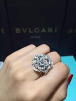 China Piaget brand jewelry Rose ring in 18K white gold set with 143 brilliant-cut diamonds (approx. 1.20 ct). for sale