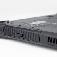 China IP65 Rugged Industrial Tablet Computer with 10.1-inch FHD Screen, Intel Core i5-8250U Processor, and -20°C to 60°C Operating Range for sale