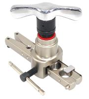 China Eccentric Flaring Tools Kit with Pipe Cutter - 6-19mm Size Range for HVAC and Refrigeration Systems for sale
