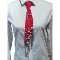 China Wholesale Letter C Pearl Brooch Necktie Handmade Faux Pearl Alphabet Pin with Iron Chain Tassel Decorative Polyester Tie for Women (Red) for sale