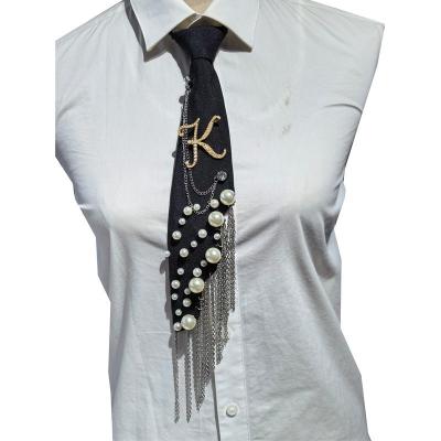 China Wholesale Letter K Pearl Brooch Necktie Handmade Faux Pearl Alphabet Pin with Iron Chain Tassel Decorative Polyester Tie for Women (Black) for sale