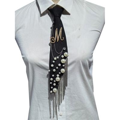 China Wholesale Letter M Pearl Brooch Necktie Handmade Faux Pearl Alphabet Pin with Iron Chain Tassel Decorative Polyester Tie for Women (Black) for sale