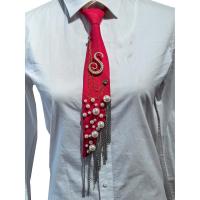 China Wholesale Letter S Pearl Brooch Necktie Handmade Faux Pearl Alphabet Pin with Iron Chain Tassel Decorative Polyester Tie for Women (Red) for sale