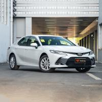 China 2022 2020 2019 Used Toyota Camry Hybrid Car with Double Wish Bone Rear Suspension for sale