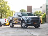 China 2023 Isuzu D-MAX V-CROSS 1.9T Automatic 4WD Diesel Touch Screen Rear Camera RZ4E Truck for sale