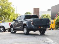 China 2023 Isuzu D-MAX V-CROSS 1.9T Automatic 4WD Diesel Touch Screen Rear Camera RZ4E Truck for sale