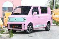 China High Speed Super Electric Car 2022 Energy Vehicle Car with Wheelbase of 2350 mm for sale
