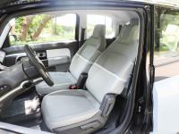 China 305km Pure Electric Range Wuling Baojun Kiwi EV Left-Steering Energy Electric Vehicle for sale