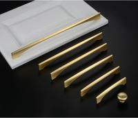 China Modern Kitchen Matte Black Cabinet Handle 96 - 320mm Zinc Alloy Pulls for sale