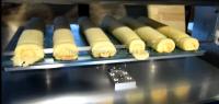 China Automatic Commercial Cake Slicer Embryo Sponge Cake Cutting Equipment for sale