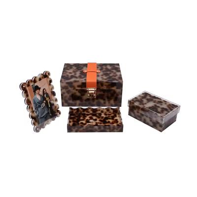 China Retro Style Turtle Shell Acrylic Storage Box Customizable Perfume Tray Photo Frame Jewelry Box with Leather Trim Metal Buttons for sale