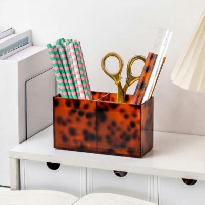 China New Design Tortoiseshell-colored Acrylic Makeup Brush Holder Desktop Storage Box for Cosmetic for sale