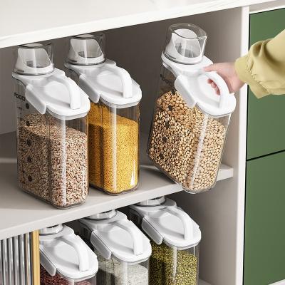 China Factory Wholesale 2.8L Kitchen Grain Dispenser Transparent Storage Containers with Rubber Rings for sale