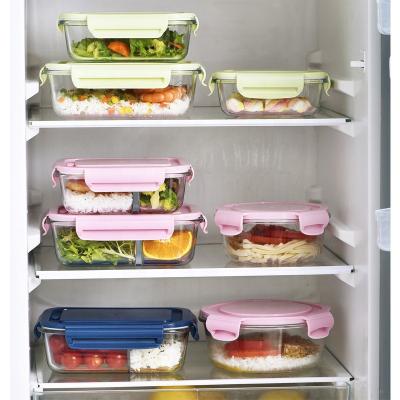 China Microwaveable Transparent Glass Crisper Lunch Box Seal Proof Food Container with Plastic Lid for Office Workers for sale