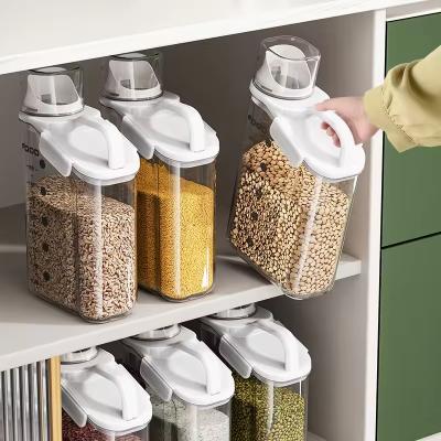 China Popular Hot Selling Waterproof 2.8L Kitchen Grain Dispenser Transparent Storage Containers with Rubber Rings for sale