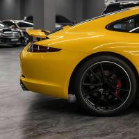 China Glossy Crystal Sunflower Yellow Car Wrap Vinyl 1.52x17m Color Change Film for Vehicle Wrapping for sale