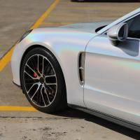 China Glossy Laser White 3M Car Wrap Vinyl 1.52x17m Color Change Film for Vehicle Wrapping for sale