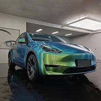 China Glossy Chameleon Jungle Green PVC Film Roll 1.52x17m Car Decal Sticker Decorative Vinyl Wrap for sale