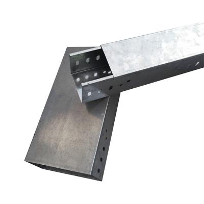 China Lightweight Silver Perforated Steel Cable Trays 100mm-200mm Width with Fire & Corrosion Resistance for Data Centers for sale