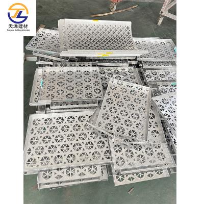China C-Shaped Aluminum Ceiling Panel 0.6-1.2mm Thickness 75-300mm Width Recyclable ACP Cladding for sale