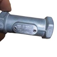 China Aluminum One-way Valve for Heavy Duty Trucks with OEM Standard Size 4340142000 3525RJ1-001 for sale