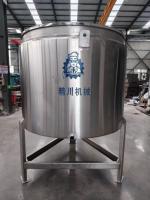 China Stainless steel liquid storage tank made of 304 or 316 stainless steel with corrosion resistance and customizable features for sale