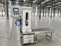 China Semi-automatic Small Filling Machine with Adjustable Filling Volume, Anti-dripping Nozzle and 10-12 Barrels/Hour Speed for sale