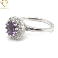 China Trendy 18k Diamond Wedding Bands For Women for sale