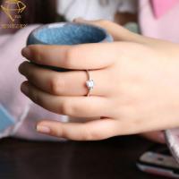 China Rhodium Plating 925 Sterling Silver Diamond Ring Pave Setting for sale