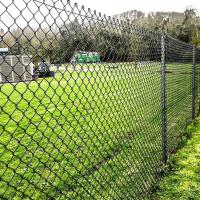 China 10m 20m Roll Chain Wire Fencing Post Powder Coated Chain Mesh Fencing for sale