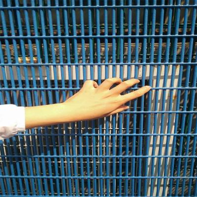China 3000mm Width 358 Security Fencing RAL Color Prison Mesh 358 for sale