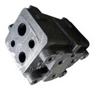 China Ductile Iron Sand Casting Hydraulic Pump Valve Body Tractor Parts for sale