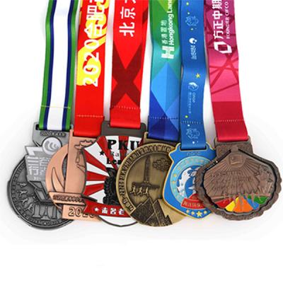 China Custom Medal and Commemorative Medal with 1.5-5mm Thickness Custom Shape and Antique Finish for Souvenir Gifts for sale