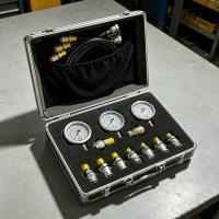 China Silver Box Hydraulic Pressure Test Kit 3 Gauges 9 Joints 3 Hoses 600 Bar Portable Diagnostic Set for sale