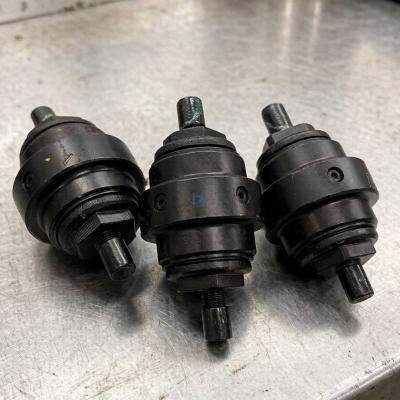 China Doosan DH55 Excavator Carrier Roller HRC 55-60 Undercarriage Parts for sale