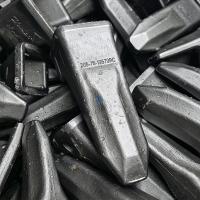 China Komatsu PC200-8 Forged Rock Bucket Teeth 205-70-19570RC Heavy Duty 20mm Thick for sale