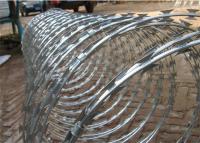 China Giant Shuttle Fence Razor Blade Wire , Anti Aging Welded Razor Wire for sale