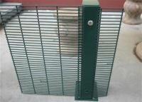 China Giant Shuttle Green Wire Mesh Fence Welded 358 Security Fence for sale