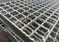 China Heavy Duty Steel Grating 30x5mm Load Bar Anti Corrosion Galvanized Flooring for sale