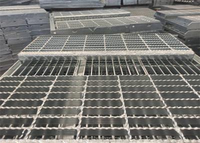China High Strength Serrated Bar Grating Stair Treads 25x5mm for Catwalks Factories for sale