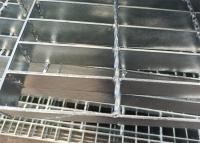 China Heavy Duty Welded Steel Bar Grating 1-8 in Depth for Highways Airfields for sale